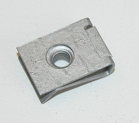 Blechmutter - Befestigungsmutter - Mutter mit M 5 Gewinde